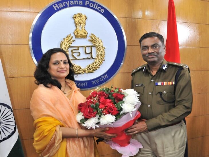 RANGE IG Bharti Arora chooses Bhaktimarg, reaches office in Bhagwa ...