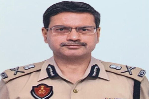IAS की बजाय IPS को बनाया गया मुख्यमंत्री का विशेष प्रधान सचिव, ADG रैंक ...