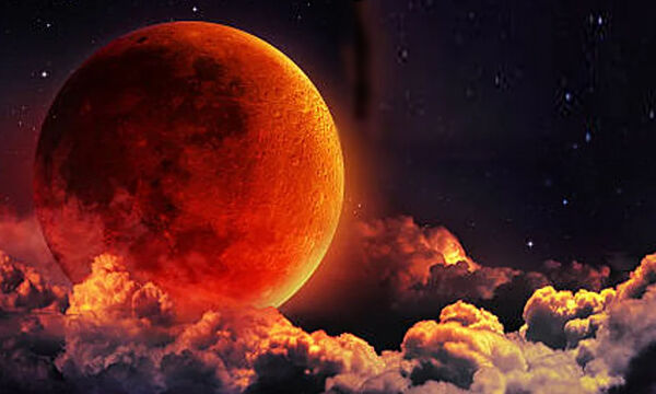 Chandra Grahan ki Dharimik Manyata: अभी चंद्रग्रहण के समय भूल कर भी न ...