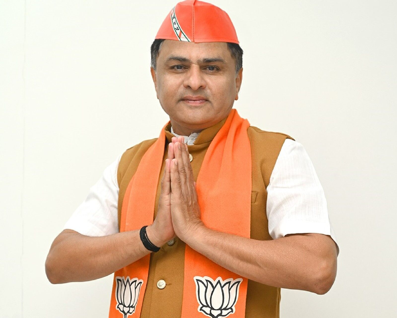 डॉ. हंसमुख पटेल का जीवन परिचय | Dr. Hasmukh Patel Biography In Hindi ...