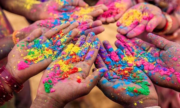 Holi Play Special Tips:होली खेलते समय इन बातों का रखें ध्यान,वरना पड़ ...