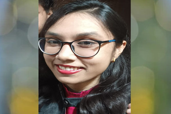 पीएससी में प्रथम प्रयास से ही आकांक्षा पटेल 12 वां रैंक प्राप्त कर ...