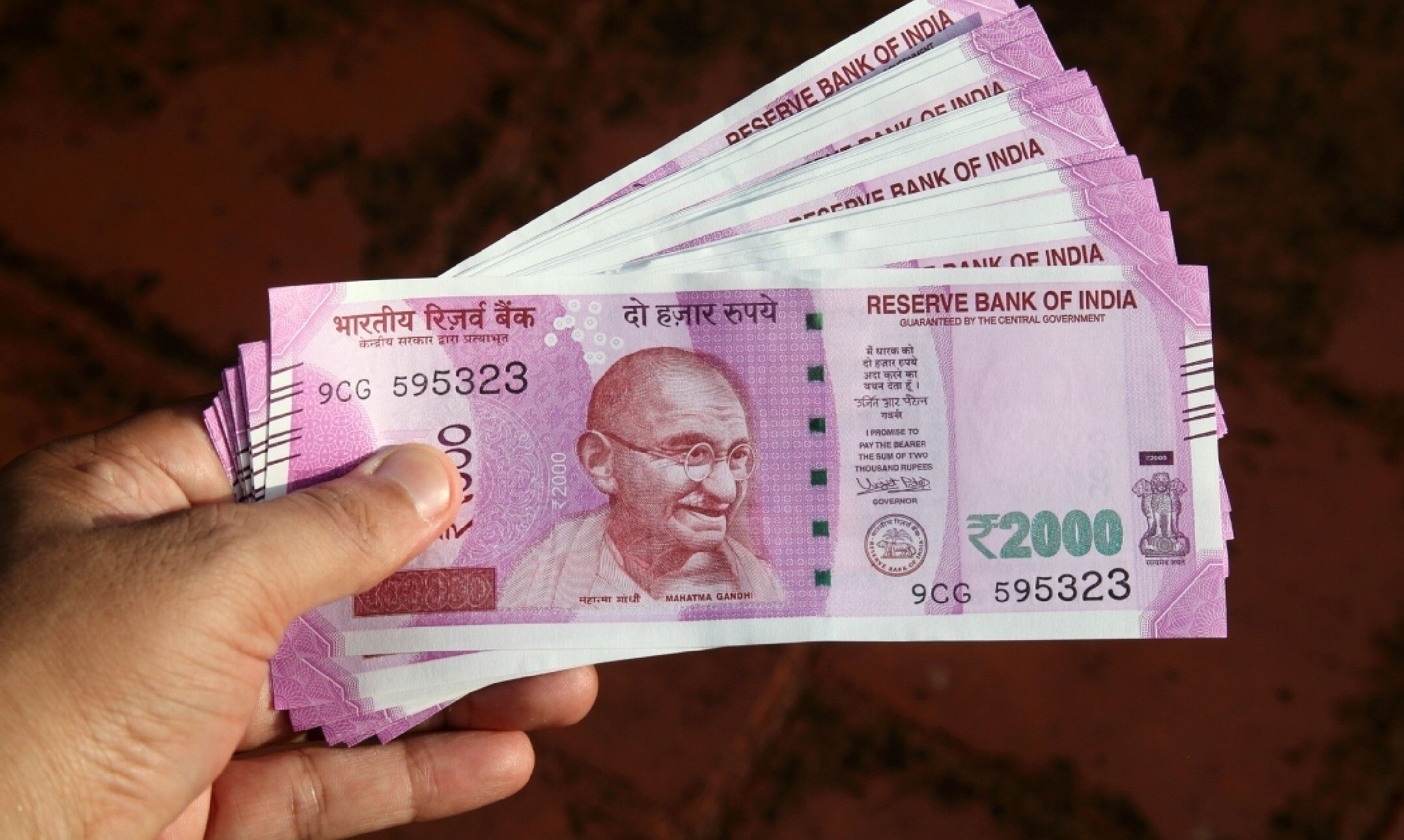 2000 Currency Note Updates: 2,000 रुपये का नोट हुआ बंद, आपके पास है तो ...