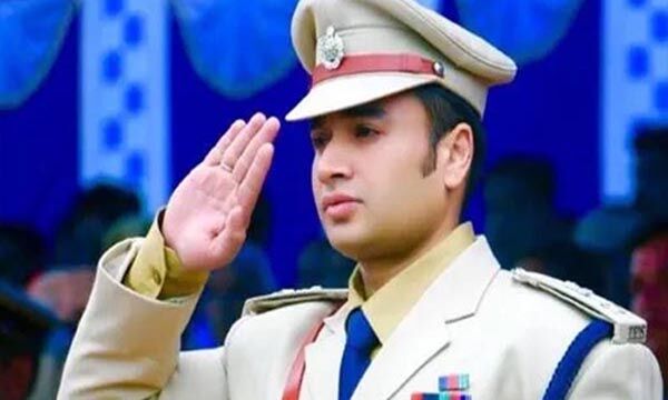 IPS Sachin Atulkar Biography in Hindi: देश के मोस्ट बैचलर आईपीएस सचिन ...