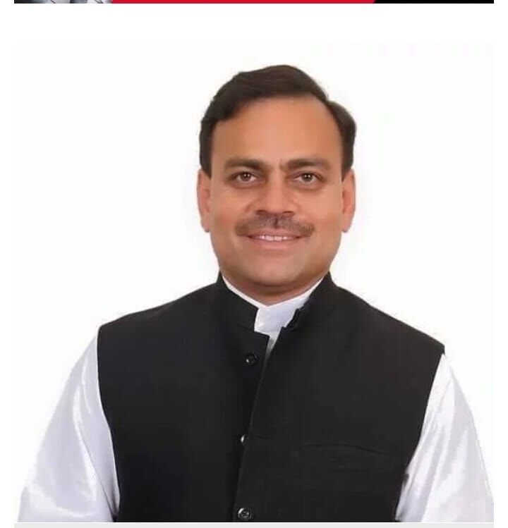 Yogendra Singh Baba Biography: लखनादौन से योगेंद्र सिंह बाबा बने ...