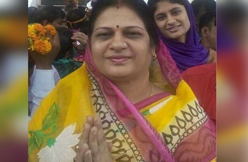 Maya Rajesh Trivedi Biography: उज्जैन उत्तर से कांग्रेस उम्मीदवार माया ...