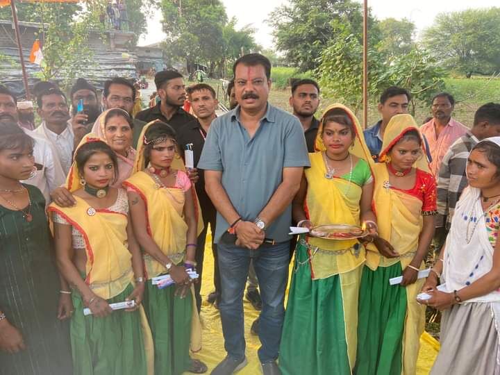 Umang Singhar Biography: गंधवानी विधानसभा से कांग्रेस उम्मीदवार उमंग ...