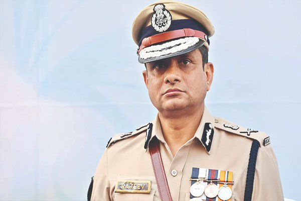 IPS Rajeev Kumar: क्यों हटाए गए DGP राजीव कुमार? पद सँभालने के महज तीन ...