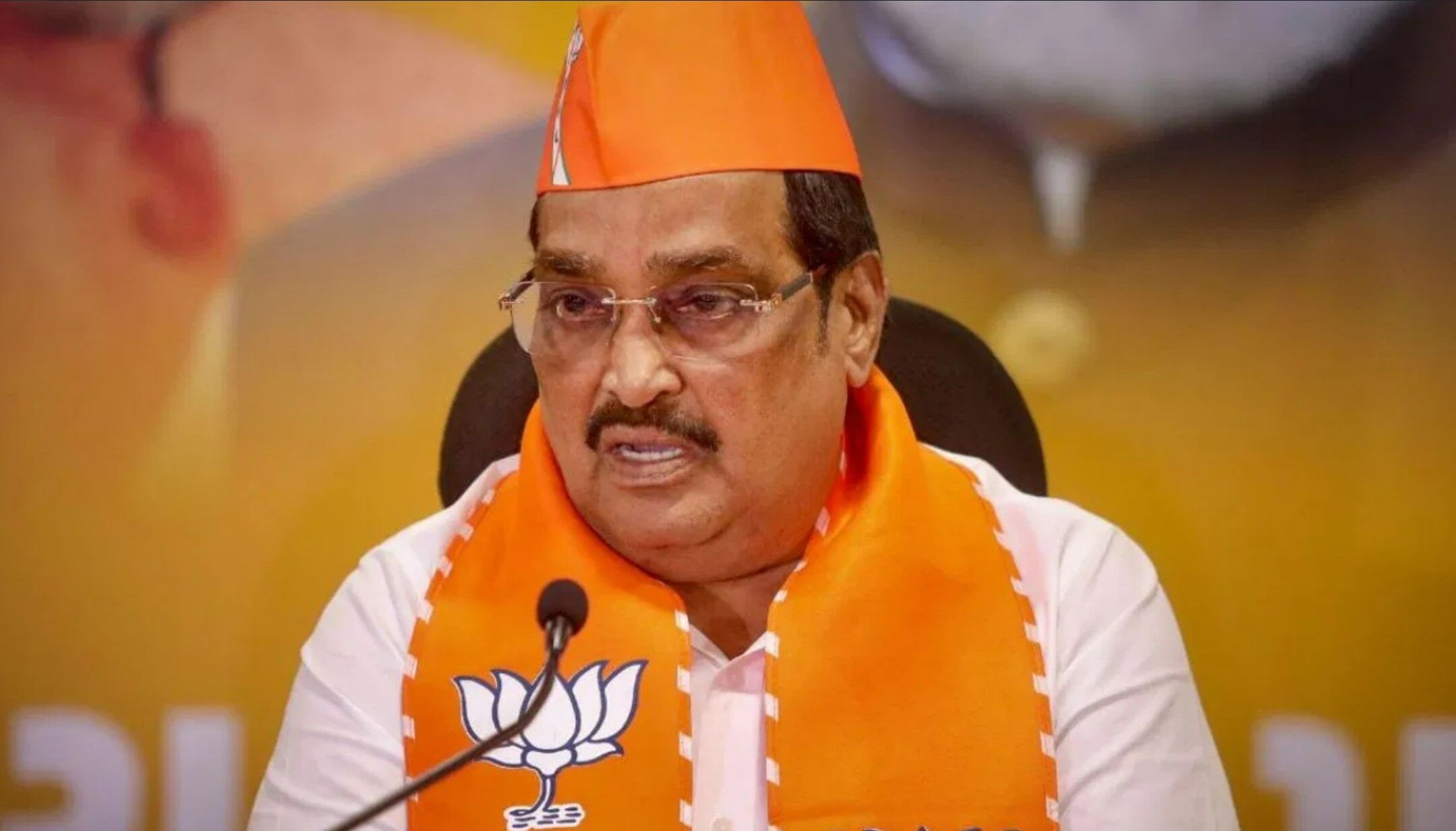 चंद्रकांत रघुनाथ पाटिल की जीवनी : C. R. Patil Biography Hindi | C. R ...