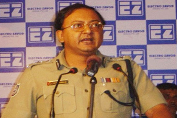IPS Sanjay Mukherjee: चुनाव आयोग ने 24 घंटे के अंदर दो DGP बदले, अब ...
