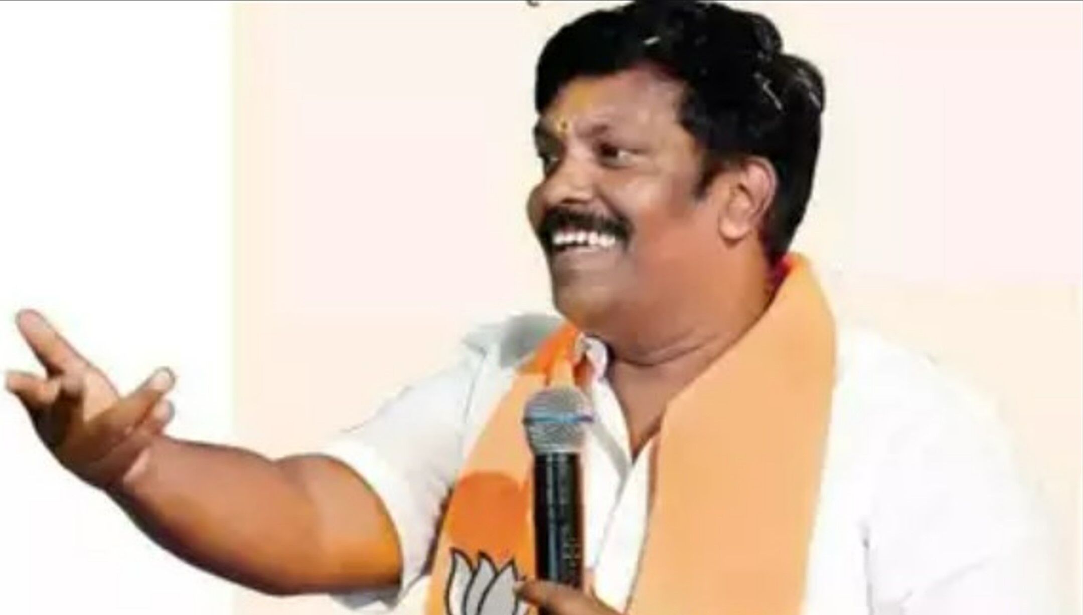 पोन वी बालगणपति का जीवन परिचय (जीवनी) : Balaganapathy V Pon Biography ...