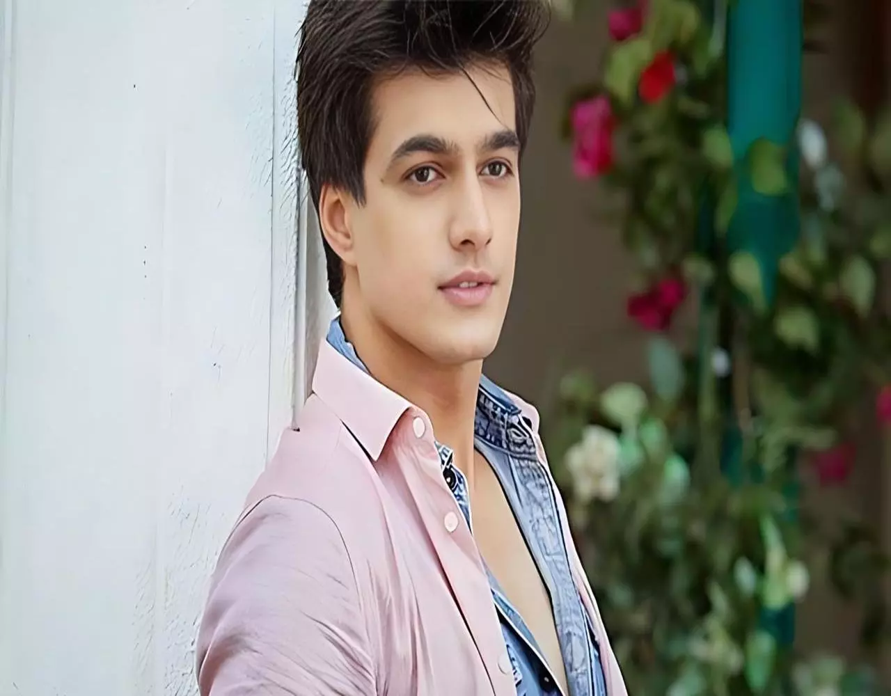 Mohsin Khan News: YRKKH फेम के लीड एक्टर को आया हार्ट अटैक, बताया अब ...